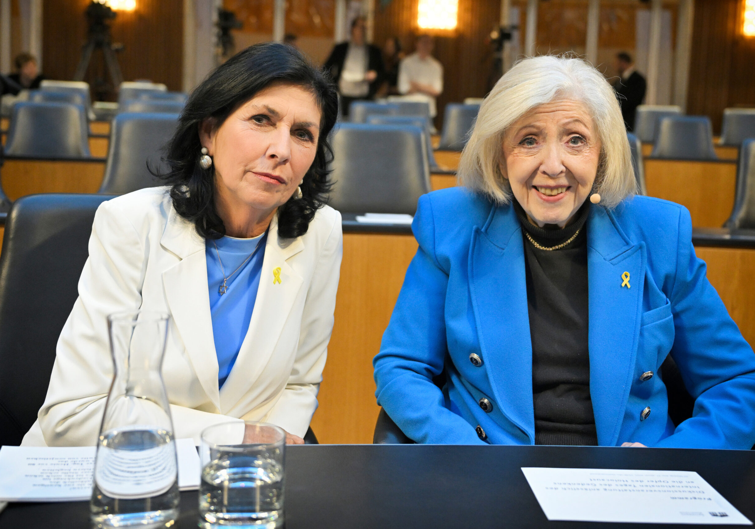 Danielle Spera - Home